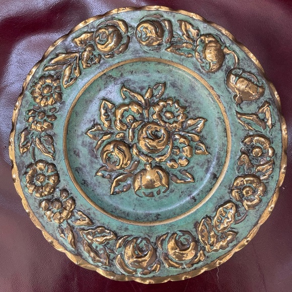 Source Unknown | Dining | Vintageantique Decorative Plates | Poshmark